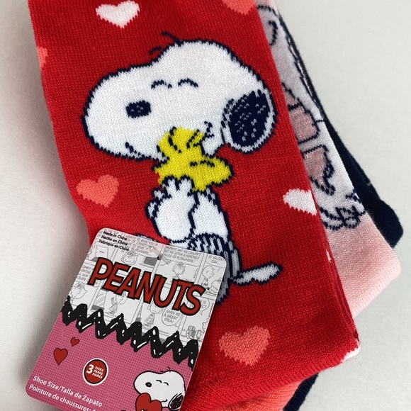 Peanuts | Accessories | Snoopy Peanuts Socks 3 Pairs Crew Length Socks ...